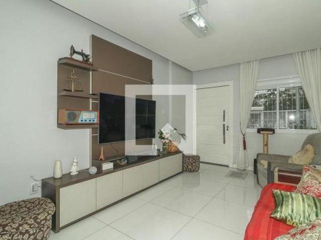Casa à Venda Passo D&apos areia, 2 Quartos, 330 m² Porto Alegre
