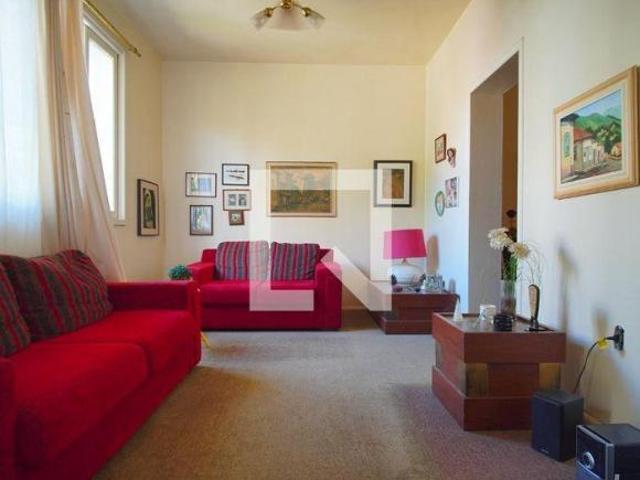 Casa à Venda Passo D&apos areia, 2 Quartos, 350 m² Porto Alegre