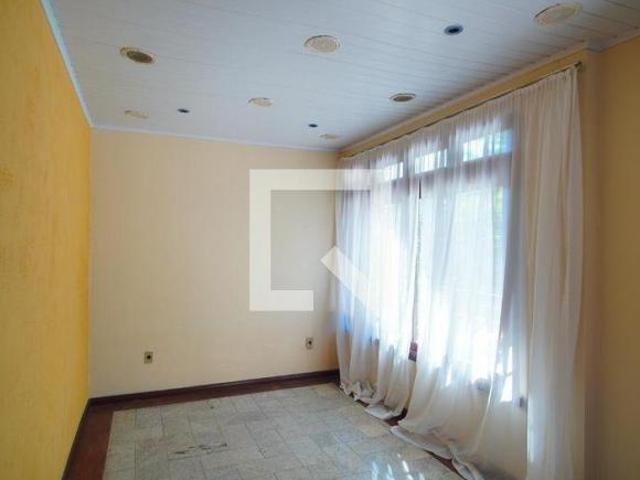 Casa à Venda Passo D&apos areia, 3 Quartos, 450 m² Porto Alegre