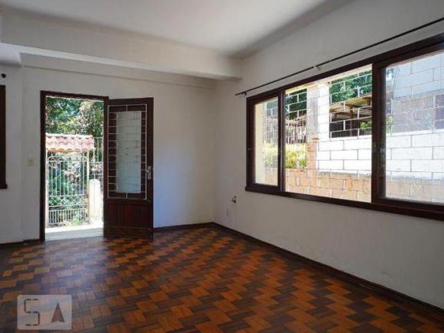 Casa à Venda Passo D&apos areia, 3 Quartos, 150 m² Porto Alegre
