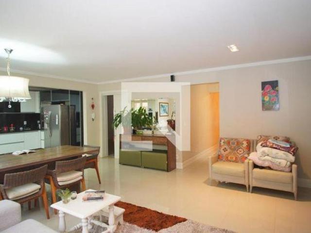 Casa à Venda Passo D&apos areia, 3 Quartos, 240 m² Porto Alegre