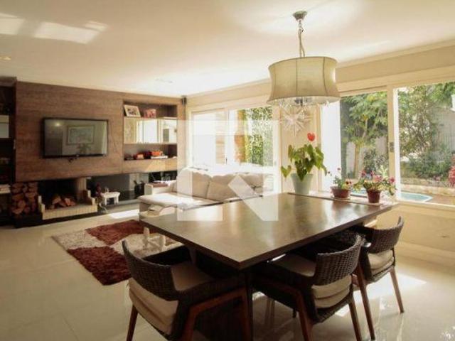 Casa à Venda Passo D&apos areia, 3 Quartos, 300 m² Porto Alegre