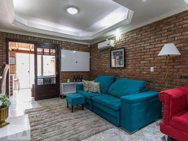Casa à Venda Passo D&apos areia, 3 Quartos, 340 m² Porto Alegre