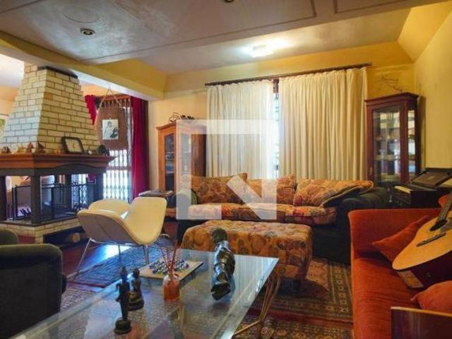 Casa à Venda Passo D&apos areia, 4 Quartos, 520 m² Porto Alegre