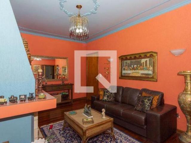 Casa à Venda Passo D&apos areia, 4 Quartos, 350 m² Porto Alegre