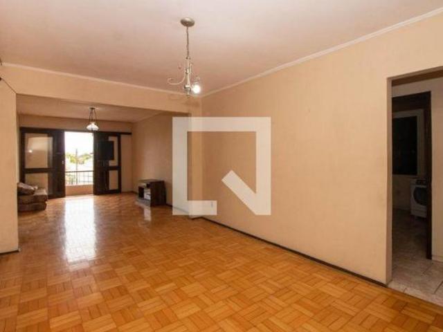 Casa à Venda Passo D&apos areia, 6 Quartos, 265 m² Porto Alegre