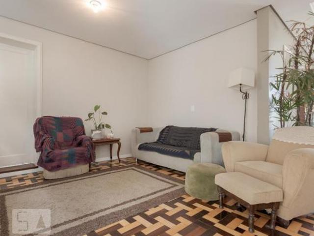 Casa à Venda Petrópolis, 1 Quarto, 359 m² Porto Alegre