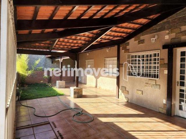 Casa à Venda, Petrópolis, Betim