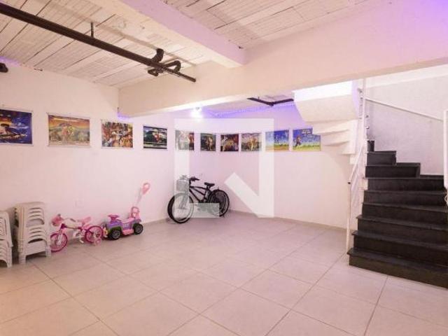 Casa à Venda Penha de França, 2 Quartos, 105 m2