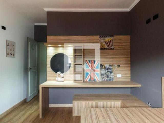 Casa à Venda Penha de França, 2 Quartos, 200 m2