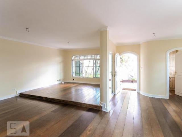Casa à Venda Penha de França, 3 Quartos, 400 m² São Paulo