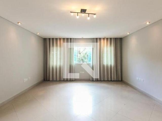 Casa à Venda Penha de França, 3 Quartos, 157 m² São Paulo