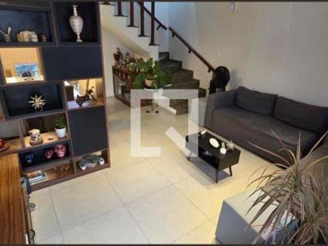Casa à Venda Penha de França, 3 Quartos, 160 m² São Paulo