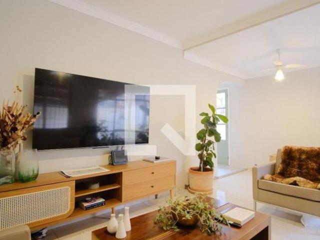 Casa à Venda Penha de França, 3 Quartos, 220 m2