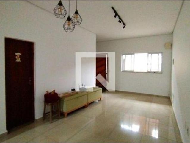 Casa à Venda Penha de França, 3 Quartos, 240 m2