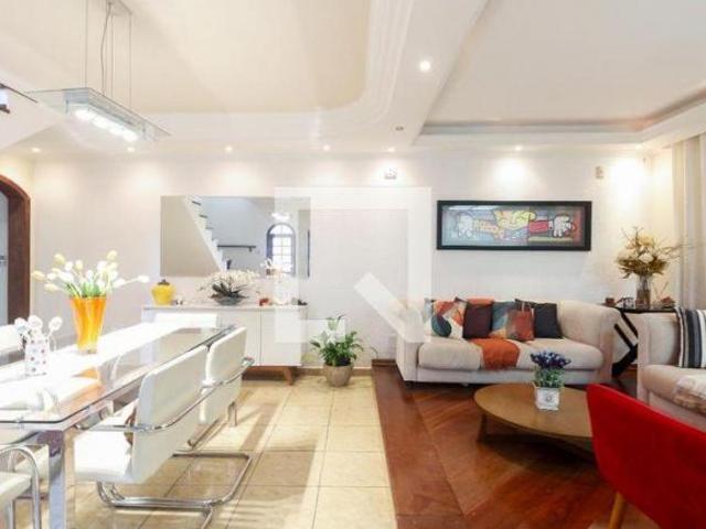Casa à Venda Penha de França, 3 Quartos, 287 m² São Paulo