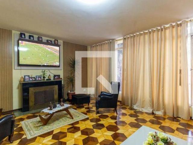 Casa à Venda Penha de França, 3 Quartos, 300 m² São Paulo
