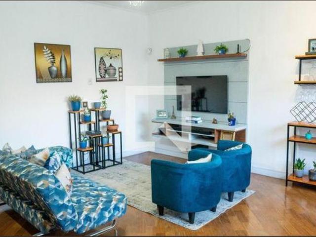Casa à Venda Penha de França, 4 Quartos, 194 m² São Paulo