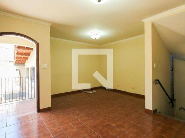 Casa à Venda Penha de França, 4 Quartos, 206 m² São Paulo