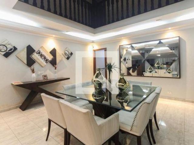 Casa à Venda Penha de França, 4 Quartos, 220 m² São Paulo