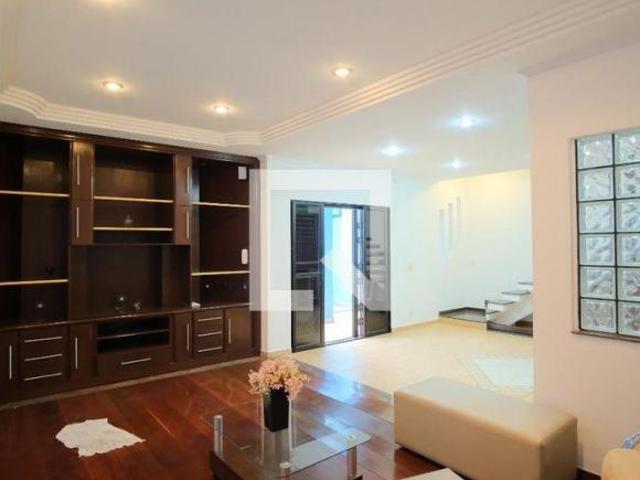 Casa à Venda Penha de França, 4 Quartos, 300 m² São Paulo