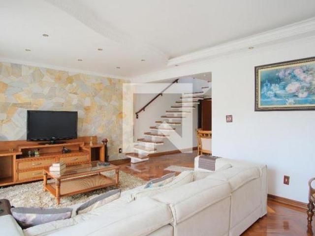 Casa à Venda Penha de França, 5 Quartos, 290 m2