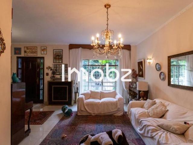 Casa à Venda Perdizes, 4 Quartos, 350 m2
