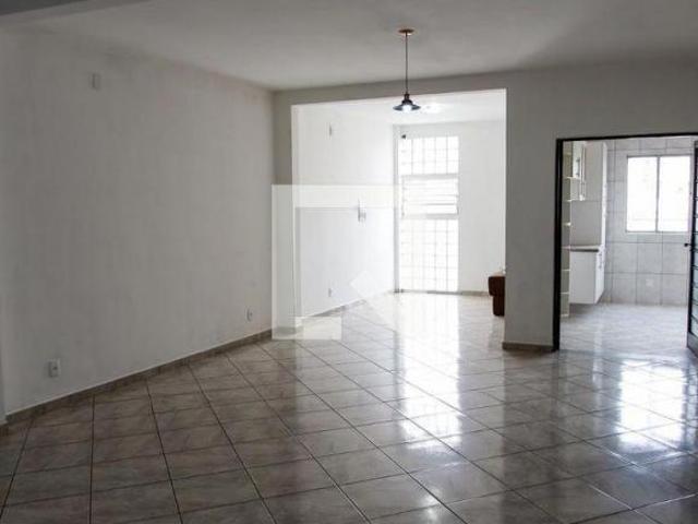 Casa à Venda Pestana, 5 Quartos, 478 m2