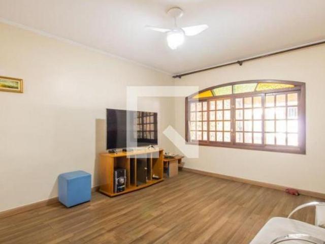 Casa à Venda Pestana, 3 Quartos, 144 m² Osasco