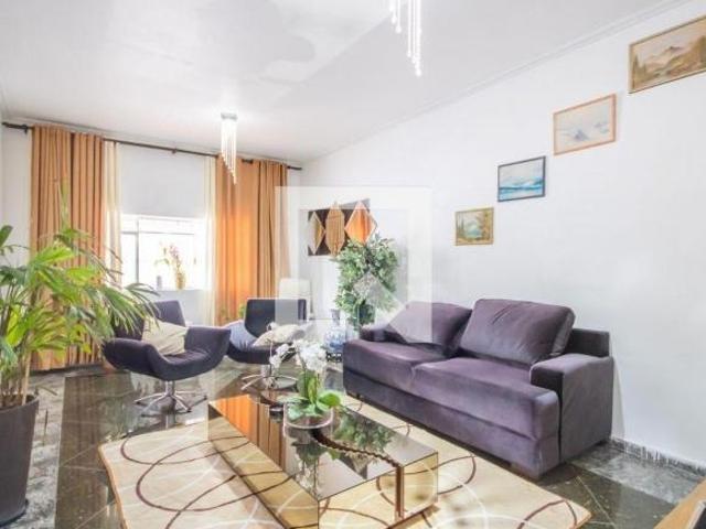 Casa à Venda Pestana, 3 Quartos, 180 m2