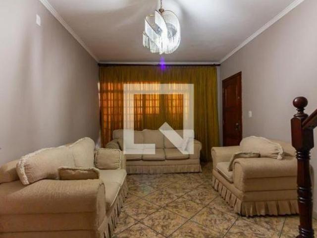 Casa à Venda Pestana, 3 Quartos, 192 m² Osasco