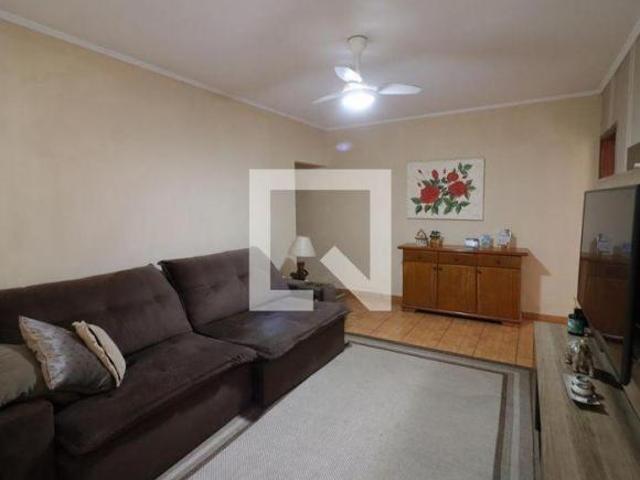 Casa à Venda Pestana, 3 Quartos, 225 m² Osasco