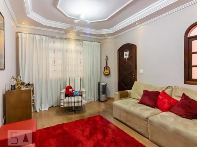 Casa à Venda Pestana, 3 Quartos, 250 m2