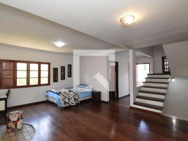 Casa à Venda Pilarzinho, 3 Quartos, 242 m² Curitiba