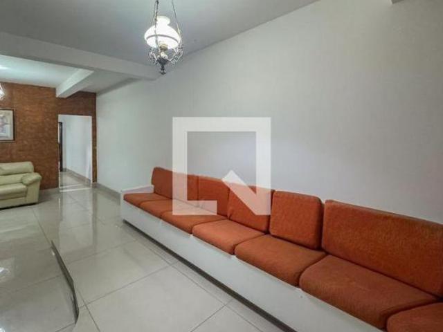 Casa à Venda Pindorama, 3 Quartos, 240 m² Belo Horizonte