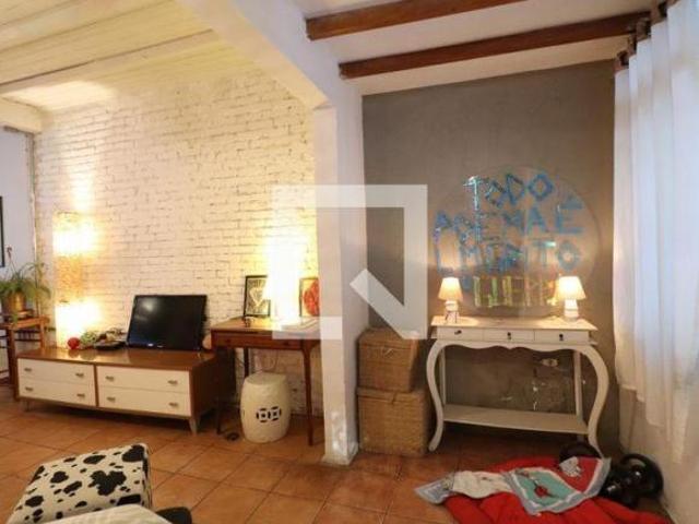 Casa à Venda Pinheiros, 1 Quarto, 110 m2