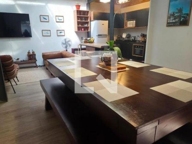 Casa à Venda Pinheiros, 2 Quartos, 70 m2