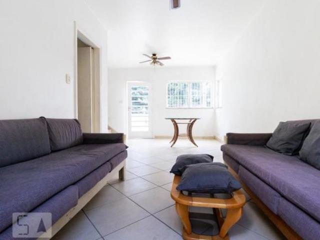 Casa à Venda Pinheiros, 2 Quartos, 96 m2