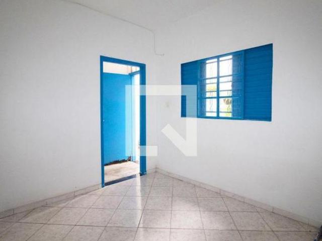 Casa à Venda Pinheiros, 2 Quartos, 105 m2