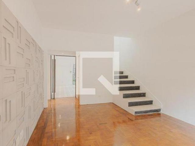 Casa à Venda Pinheiros, 2 Quartos, 120 m² São Paulo