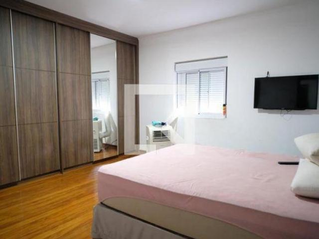 Casa à Venda Pinheiros, 2 Quartos, 129 m2