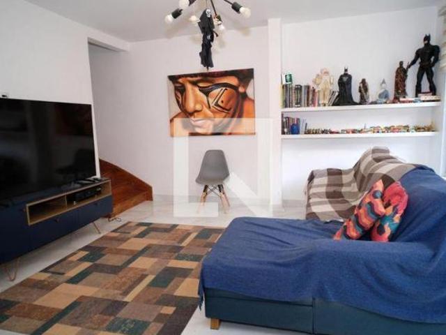 Casa à Venda Pinheiros, 2 Quartos, 129 m2
