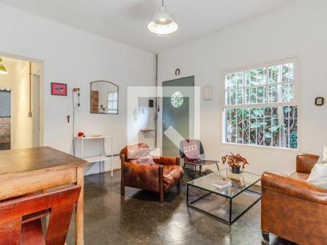 Casa à Venda Pinheiros, 2 Quartos, 130 m² São Paulo