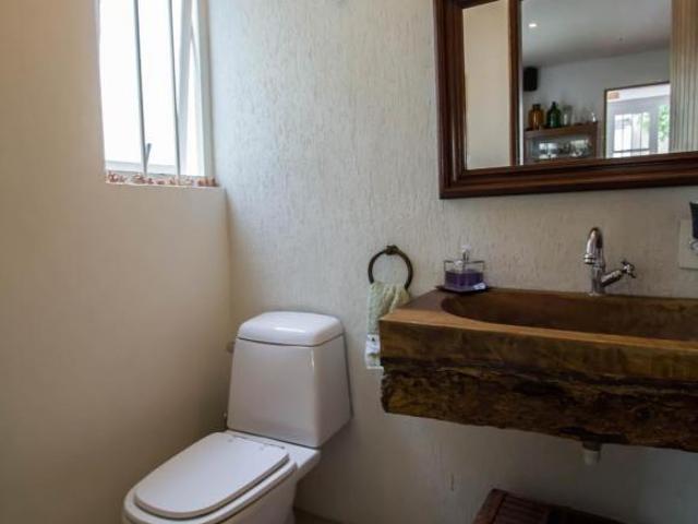 Casa à Venda Pinheiros, 2 Quartos, 230 m2