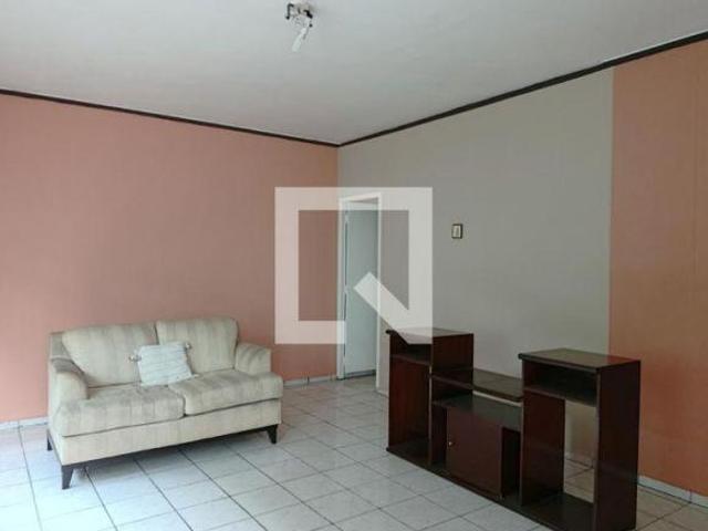 Casa à Venda Pinheiros, 2 Quartos, 240 m² São Paulo