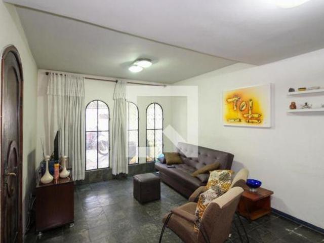 Casa à Venda Pinheiros, 3 Quartos, 148 m2