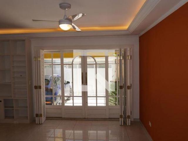 Casa à Venda Pinheiros, 3 Quartos, 203 m2