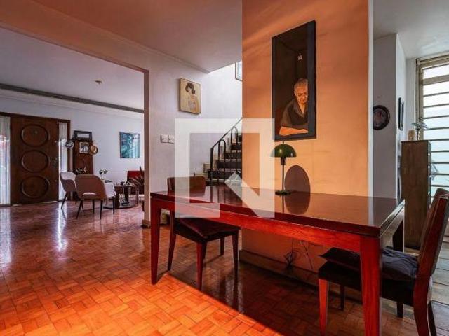 Casa à Venda Pinheiros, 3 Quartos, 216 m2