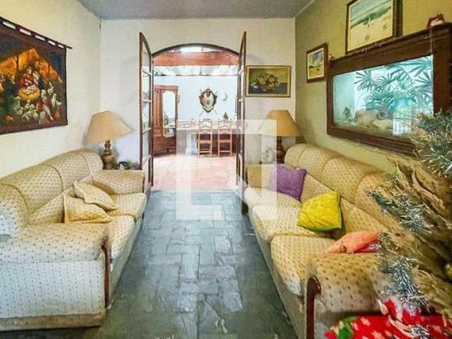 Casa à Venda Pinheiros, 3 Quartos, 250 m2