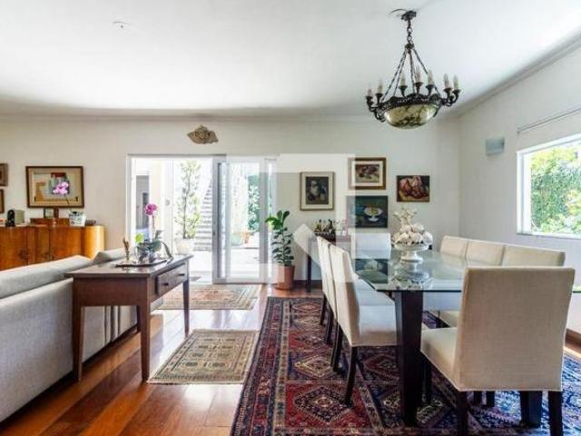 Casa à Venda Pinheiros, 5 Quartos, 350 m² São Paulo